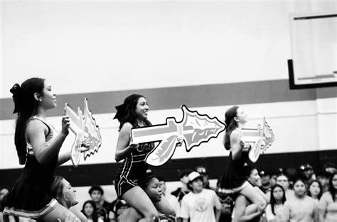 Gonzales Apache Cheerleading
