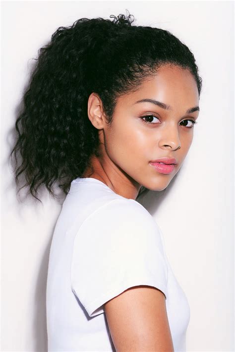Ash Santos Biography Height And Life Story Super Stars Bio