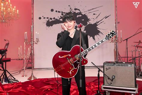 220117 Woozi Ruby 활동 Behind Sketch Weverse Kpopping