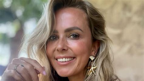 Hottub Fotos Van Monique Smit Zorgen Voor Golf Aan Reacties