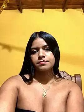 Try Naked Model Valeria Wins