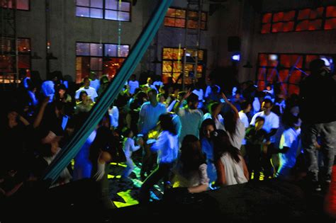 自然而藍 電音瑜伽派對YONION 2017如期而至 每日頭條