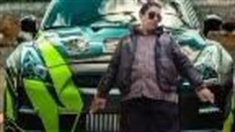 آهنگ نازنین از دیجی حمیدرضا امیرزاده از آلبوم عسل نماشا