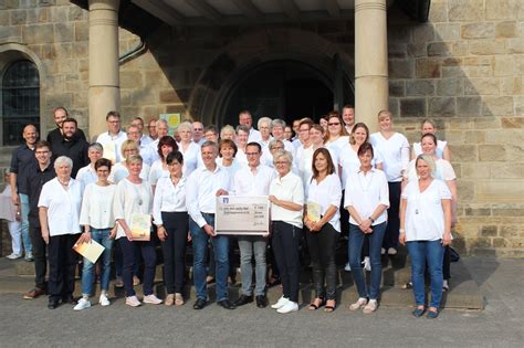 Projektchor Credo Spendet An Den Ambulanten Kinder Und