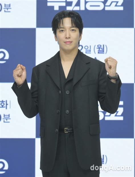 ‘두뇌공조 정용화 “뇌신경과학자役 몰입 Mbti까지 바뀌어”｜스포츠동아