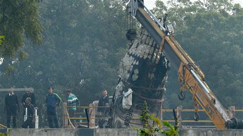 India Plane Crash Kills All 10 Aboard