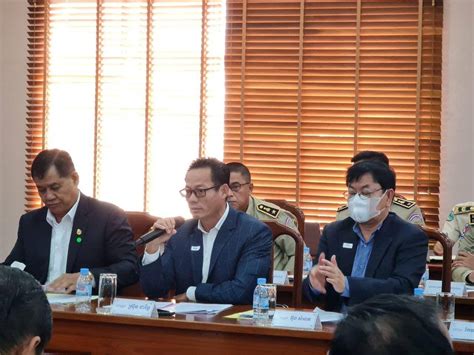 នាយឧត្តមសេនីយ៍ សៅ សុខា ដឹកនាំកិច្ចប្រជុំគណៈកម្មការជាតិដើម្បីទប់ស្កាត់