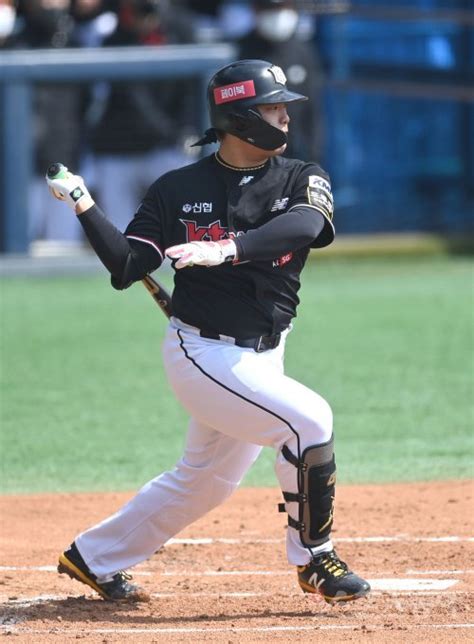 ‘3타수 3안타 Kt 강백호 시범경기 첫 날부터 맹타｜스포츠동아