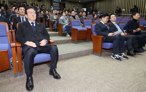 여야 지지율 역전국민의힘 35 민주당 33