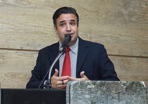 O que a feira precisa hoje é de ações emergenciais diz Bruno