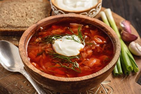 보르시전통적인 러시아와 우크라이나어 근대 나무 배경에 수프 감자 요리에 대한 스톡 사진 및 기타 이미지 감자 요리 건강한