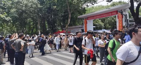 “爱心护考 我们在行动” ——省交通医院开展“学习党史践初心 我为群众办实事”系列主题活动 新闻动态 湖南省交通医院