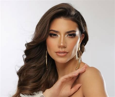 Fallece María Lorena Argüello Médica Y Exreina Quiteña Ecuador 221