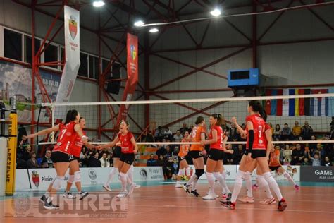 FOTO VIDEO Volei Alba Blaj CSM Târgoviște 3 0 în derby ul turului