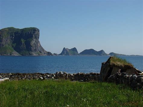 Живой поток: ЛОФОТЕНСКИЕ ОСТРОВА (Lofoten)