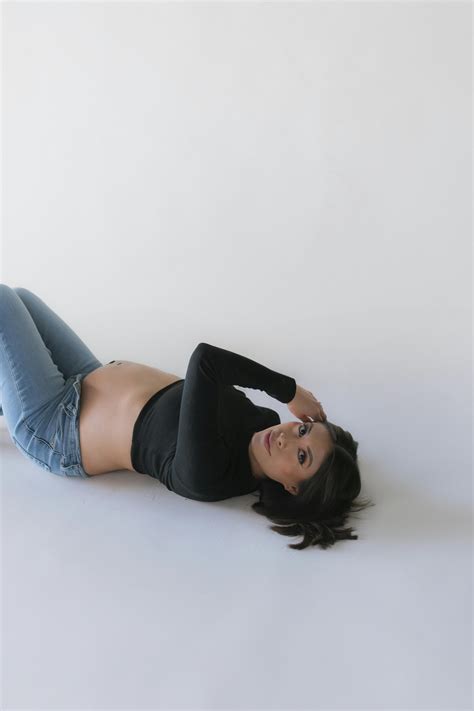 Woman Full Body Side Profile Photos Download The Best Free Woman Full
