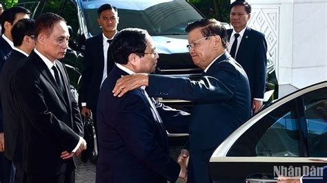 越南政府总理范明正会见老挝人民革命党中央总书记、国家主席通伦·西苏里【组图】 越南人民报网