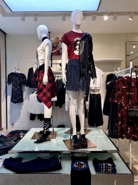陈列 女装设计 CFW服装设计