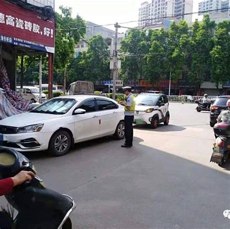 来宾交警将严查违停违法