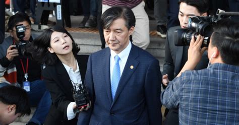 조국 딸에 곤혹스런 서울대성적장학금 전면 폐지한다