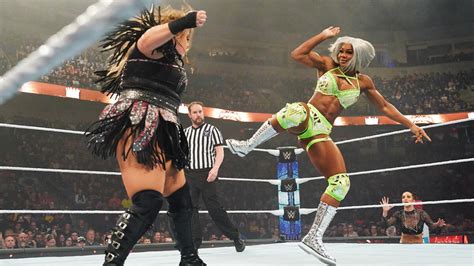 Wwe Smackdown Contract Signing Segment And Qualifiers Set For May 17 Episode