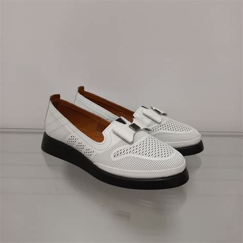 Балетки кожаные в дырочку Anna Lucci 79 02 37 белые Оригинальная