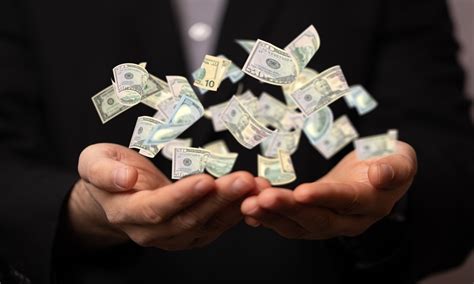 Peso Golpea Los Bolsillos De Quienes Reciben Remesas