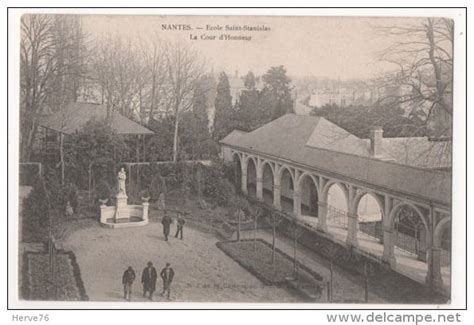 Nantes Nantes Ecole Saint Stanislas La Cour Dhonneur