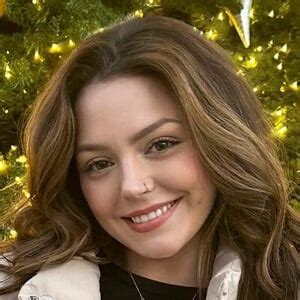 Hazey Haley Age Family Bio Famous Birthdays