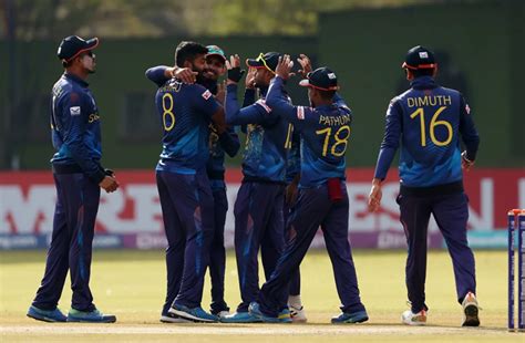 Hasarangas Five For Lifts Sri Lanka To Thwart Oman In Cwc Qualifier
