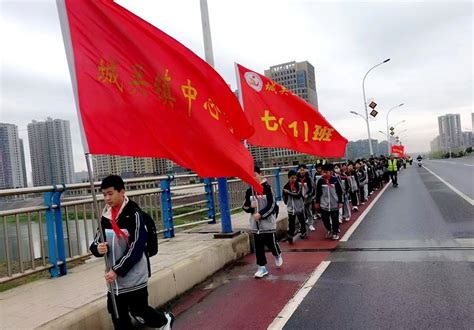 谷城清明祭英烈 远足磨意志 荆楚网 湖北日报网