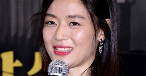 경향포토 암살 전지현 여전사였다