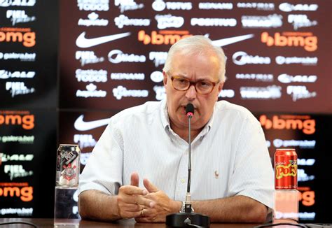 Diretor Do Corinthians Se Pronuncia Sobre Pênalti Polêmico A Favor Do