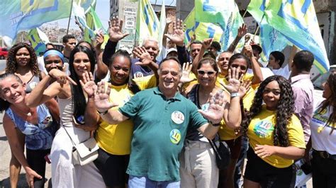 Tramonte caminha por ruas e becos do Primeiro de Maio e vê de perto esgoto a céu aberto Novojornal