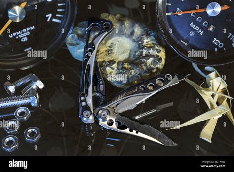 Speed Ometer Hi Res Stock Photography And Images Alamy