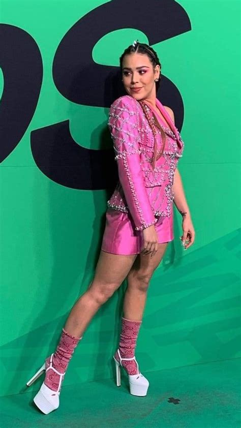 Danna Paola Y Aislinn Derbez Arrasaron Con Sus Multifacéticos Atuendos