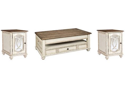 Realyn Chairside End Table