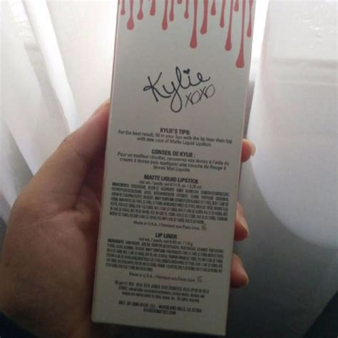 Kylie Lip Kit Kesehatan And Kecantikan Rias Wajah Di Carousell