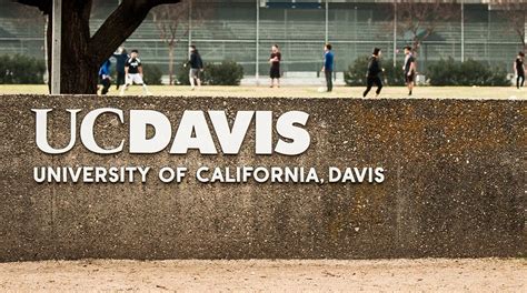 California College Replacing Men S Women S Locker Rooms With All Sex