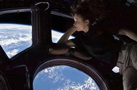 Astronautas Dicen Que El Confinamiento Hay Que Vivirlo Como Una Misión