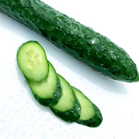 绿食者新鲜黄瓜500g带刺长黄瓜大黄瓜生吃蔬菜满5件包邮 虎窝淘