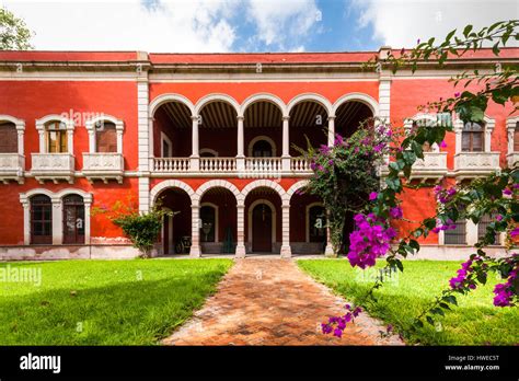 La fachada de la ex hacienda El grand Gogorron en San Luis Potosí