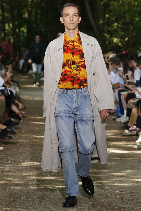 Balenciaga Is The Next House To Combine Mens And Womens Shows A E