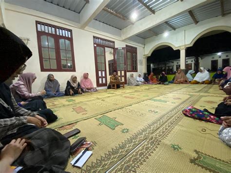 Sosilisasi Program Kerja Dan Pengajian Rutinan Pada Ibu Pemberdayaan