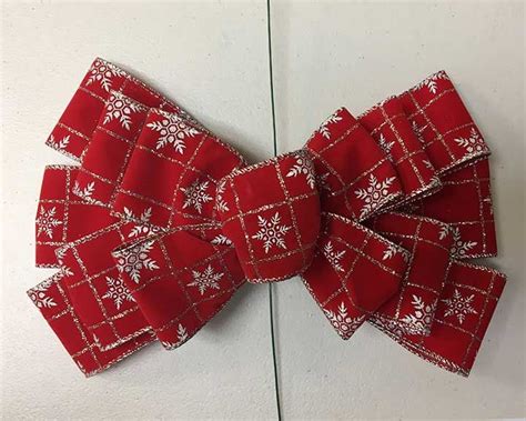 How To Make Ribbon Bows My Growing Creative Life Diy Wreath Bow