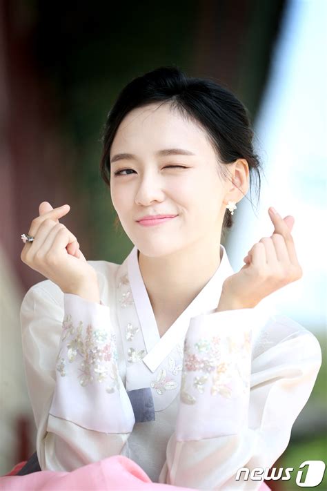 [한복인터뷰②] 박지현 롤모델은 천우희 좋은 재료 되는 배우가 목표