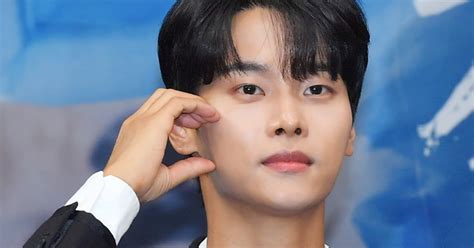 빅스 차학연 데뷔 13년차 연예인 포토엔hd