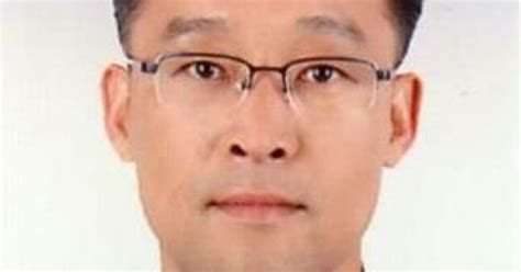 교통사고로 불난 차에 갇힌 운전자 공무원이 구했다