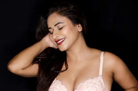 Namak Web Series On Ullu Muskan Agarwals Bewitching Beauty Ignites