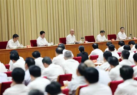 高舉旗幟 走在前列 步調一致 走好踐行“兩個維護”的第一方陣 黨建 中國共產黨新聞網